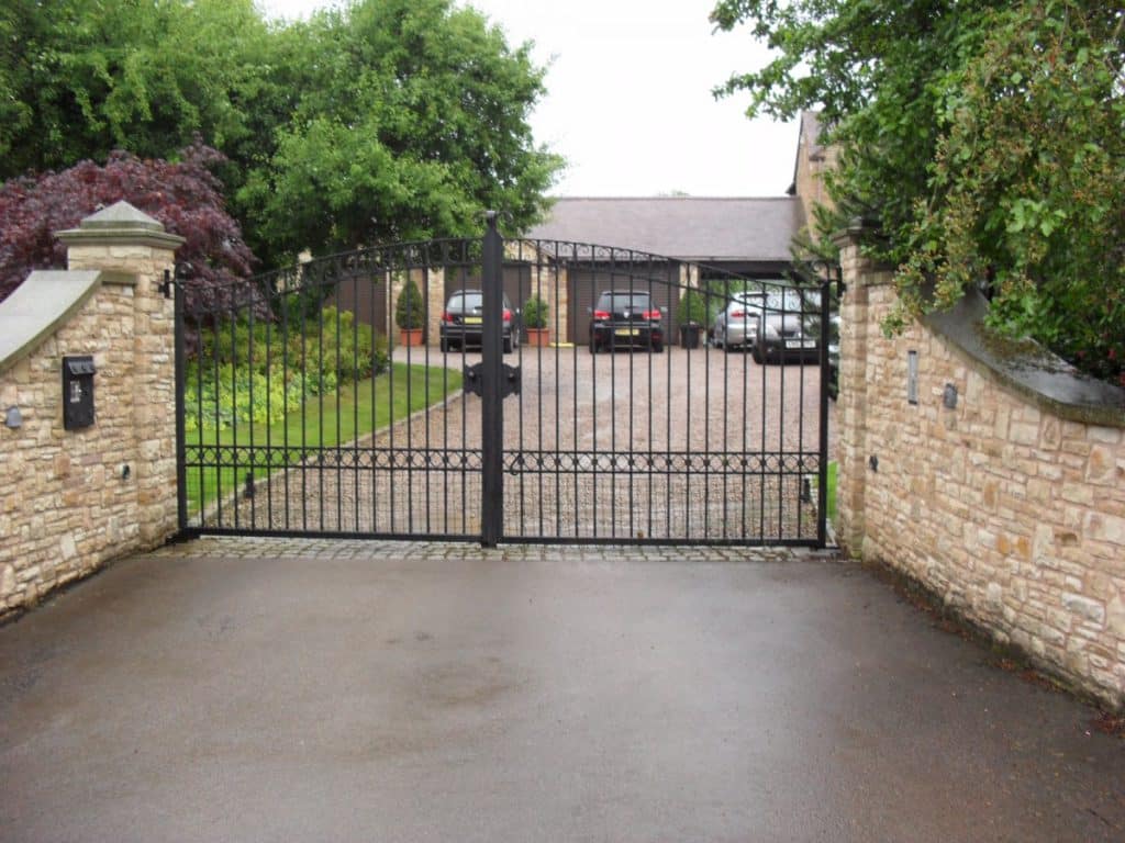 Electric Gates Installers - Industrial Doors | TPS Electric Gates