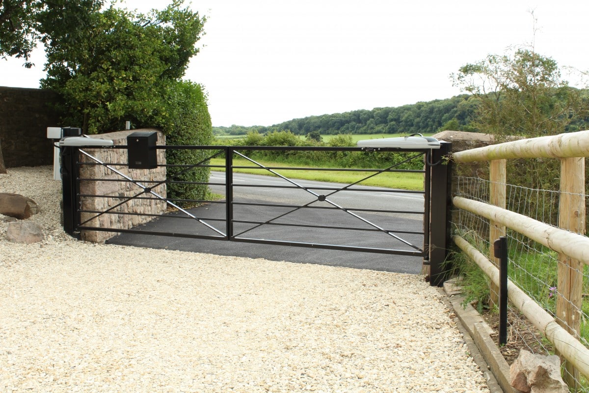 Electric Gates Installers - Industrial Doors | TPS Electric Gates