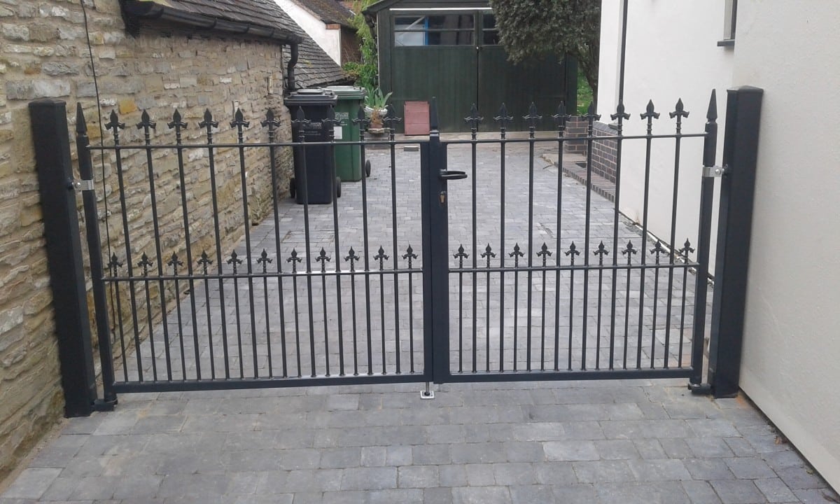 Electric Gates Installers - Industrial Doors | TPS Electric Gates