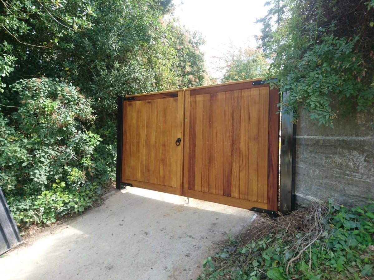 Electric Gates Installers - Industrial Doors | TPS Electric Gates