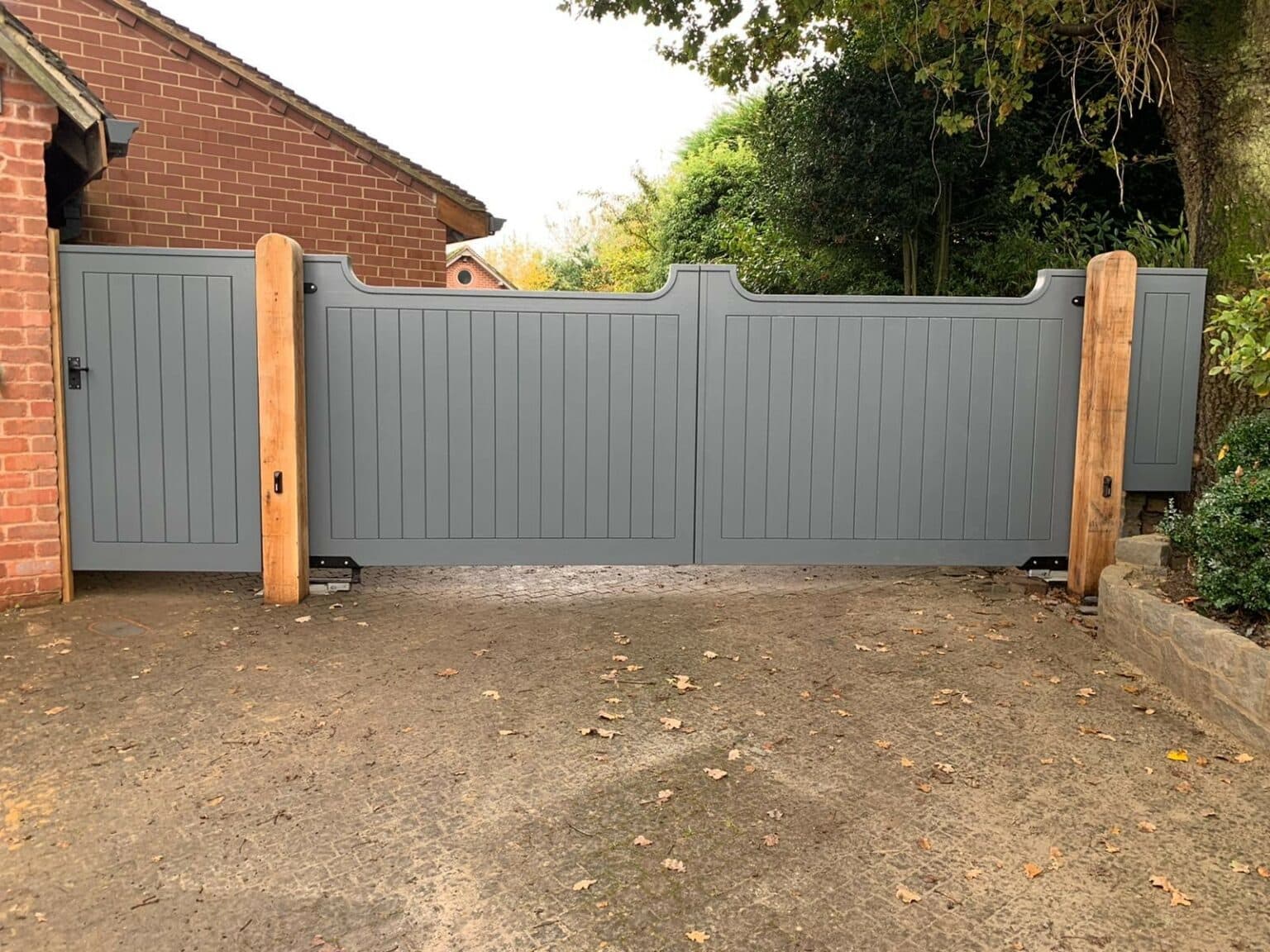 Choosing the Best Intercom System for Electric Gates | TPS